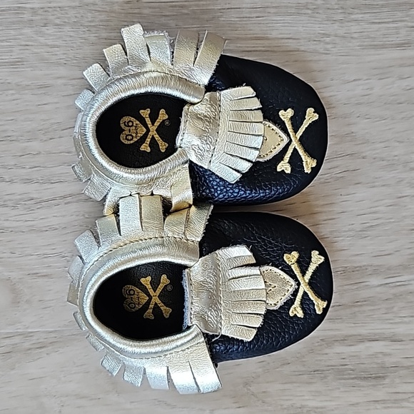 Itzy Ritzy | Shoes | Itzy Ritzy X Tokidoki Soft Sole Shoes 6m | Poshmark